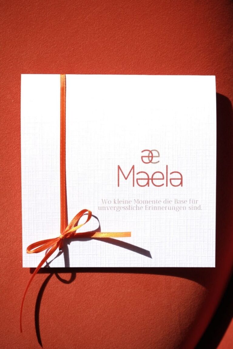 MAELA Gutscheine & Vorteilskarten – Freude verschenken